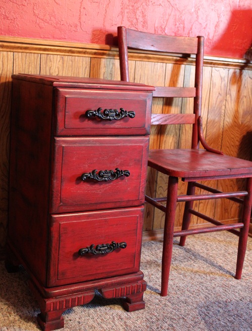 Tracy's Trinkets and Treasures: Small Chest and Chair